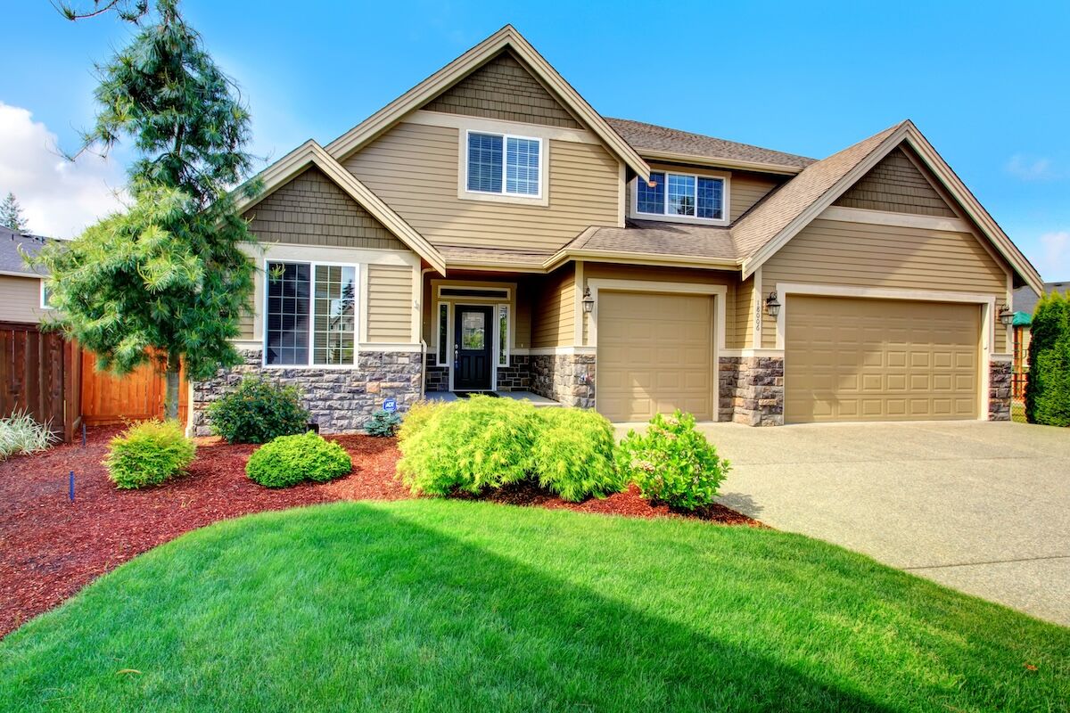 7 Most Popular Vinyl Siding Colors In 2025
